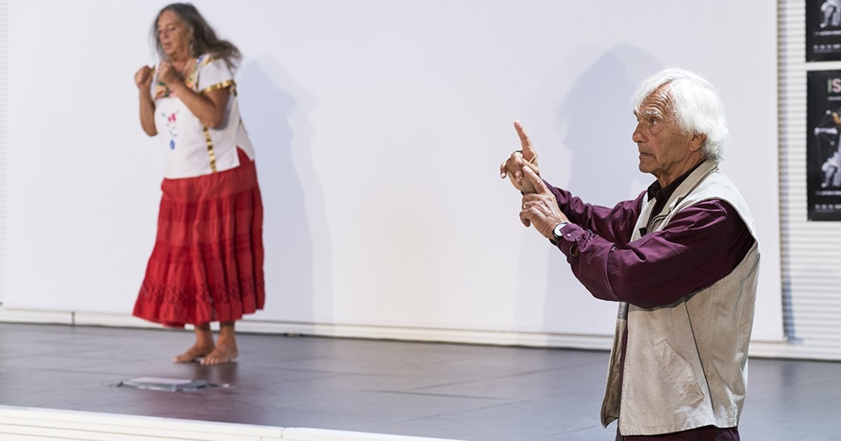 AVE MARIA | Θεατρική παράσταση με την Julia Varley σε... | Life Ειδήσεις