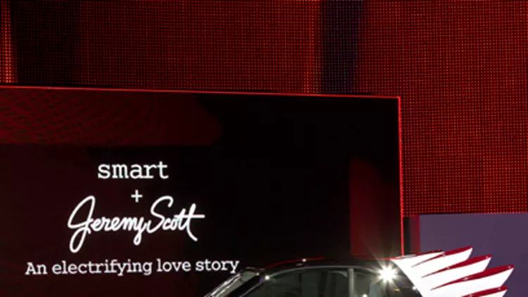 O Jeremy Scott σχεδιάζει το νέο smart fortwo! | Μόδα Ειδήσεις