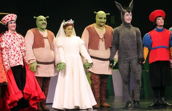 «Shrek, το musical»: Η επίσημη πρεμιέρα της παράστασης | Celebrities ...